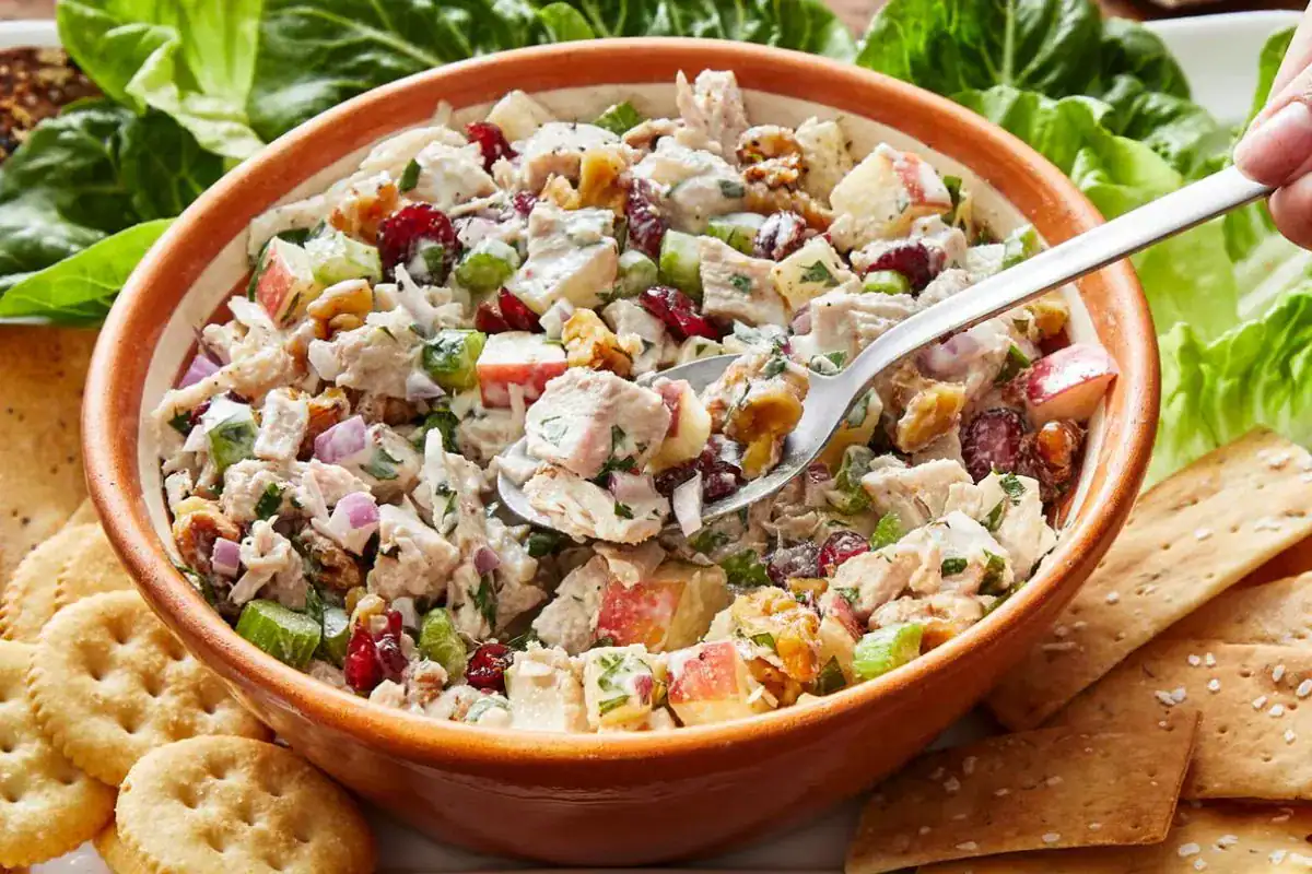 20 Easy & Delicious Leftover Turkey Recipes Everyone Will Look Forward To