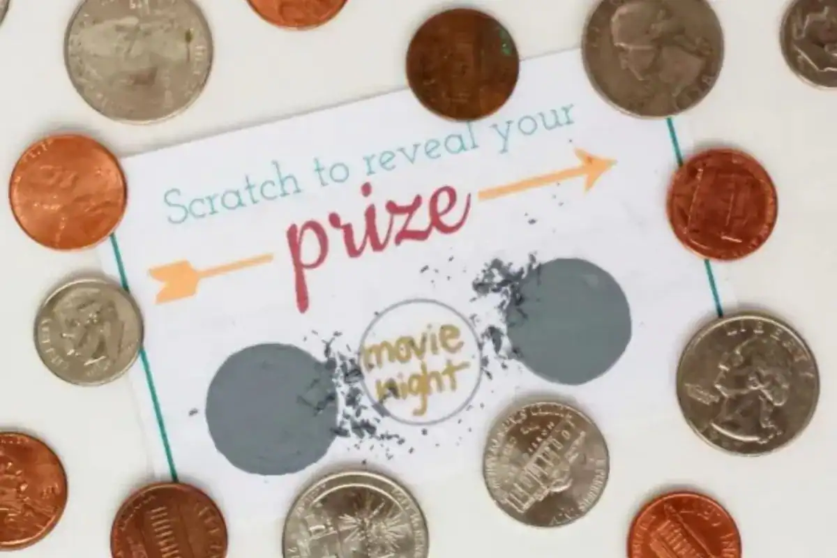 20+ Hilarious Gift Card & Money Games For Christmas (2025 Edition)